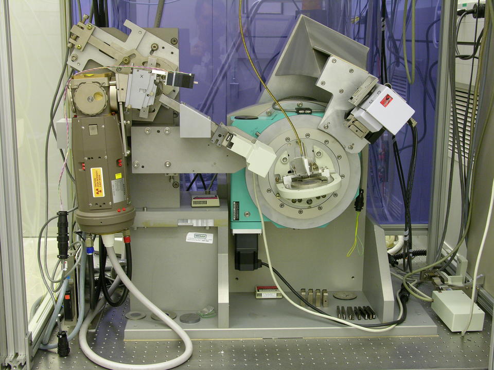 NIST Diverging-Beam Diffractometer with IBM Installed