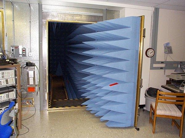anechoic_chamberdoor_2.jpg