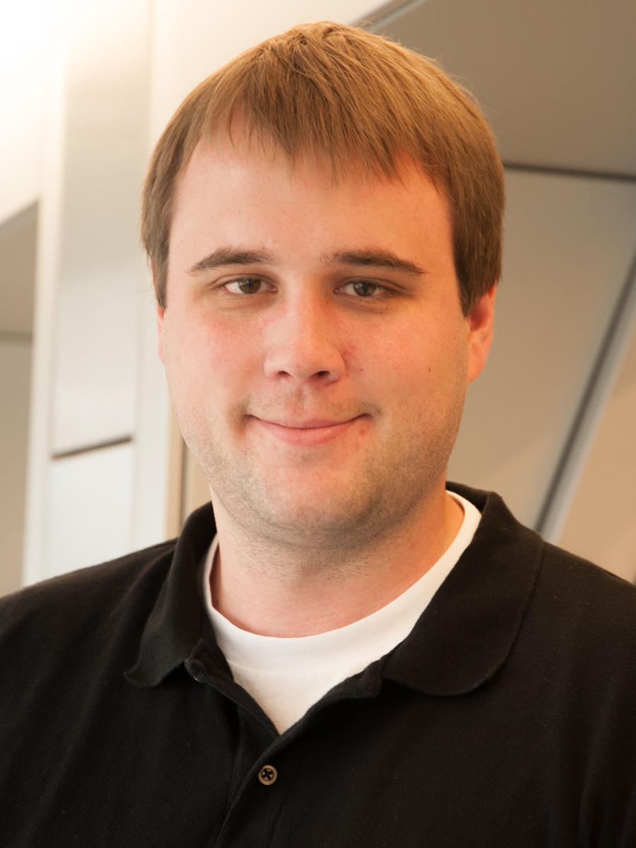 Christopher Weakland's Instagram, Twitter & Facebook on IDCrawl