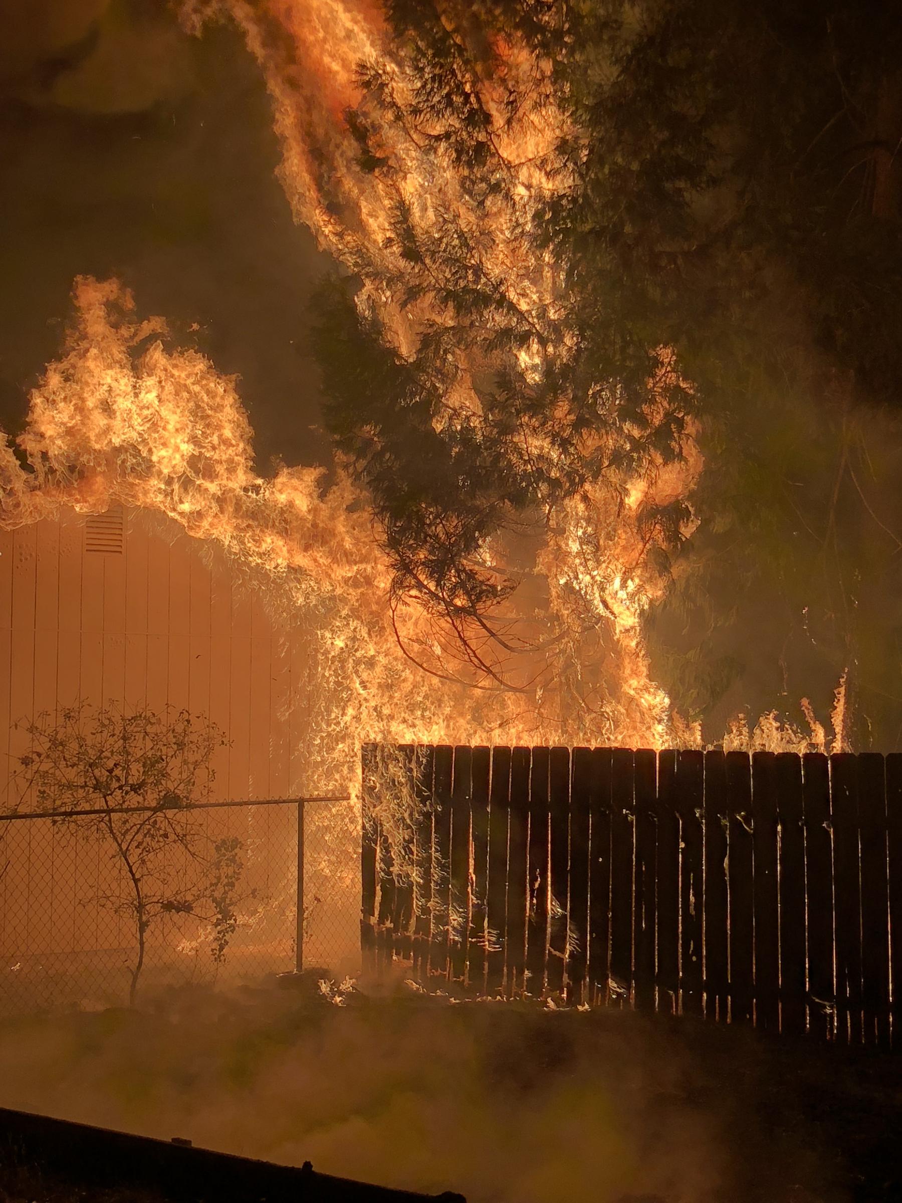 NIST Study Finds Wildfire Hazards in Residential Fences and Mulch Beds ...