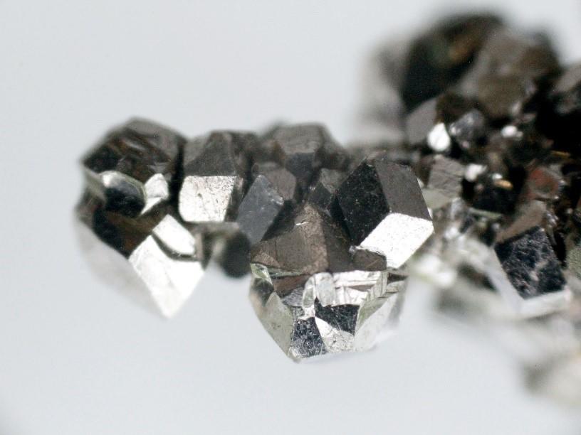 High purity crystal of titanium metal