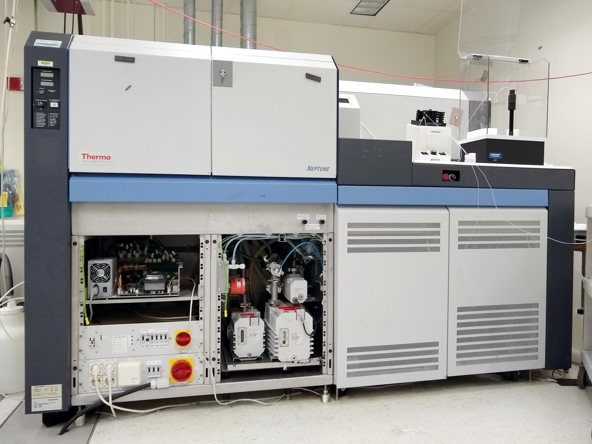 multicollector inductively coupled plasma mass spectrometer
