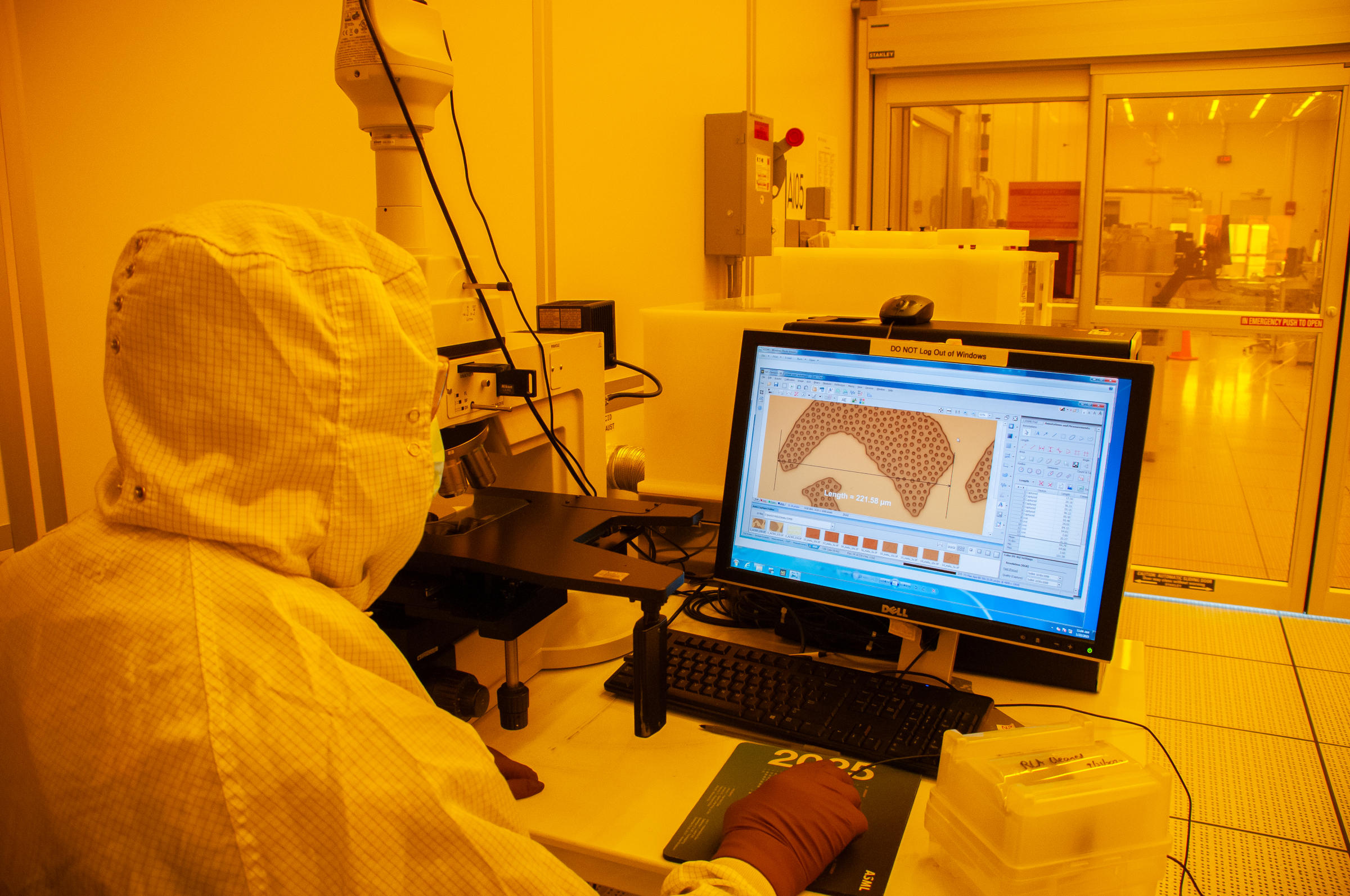 Nanofabrication lab